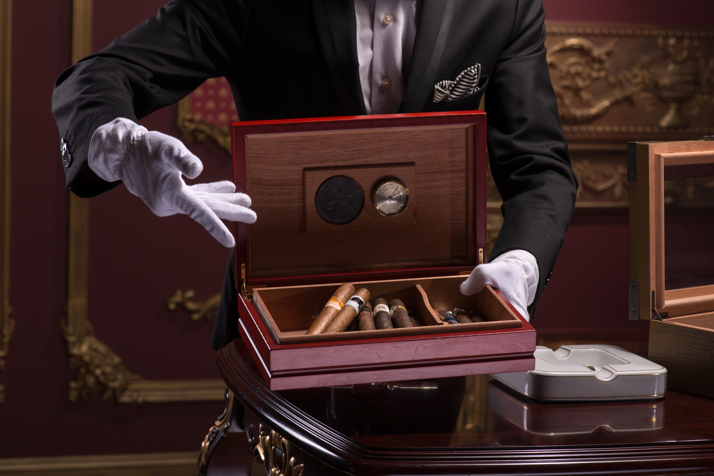 All About Propylene Glycol, The Correct Humidor Liquid – Refined ...